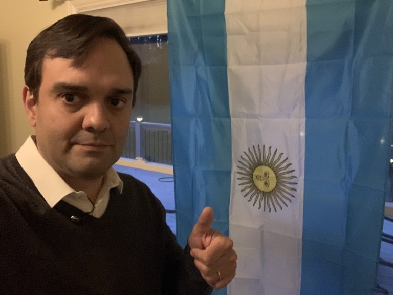 Adrián Sack, un periodista en el ojo de la pandemia mundial – El Quid ...