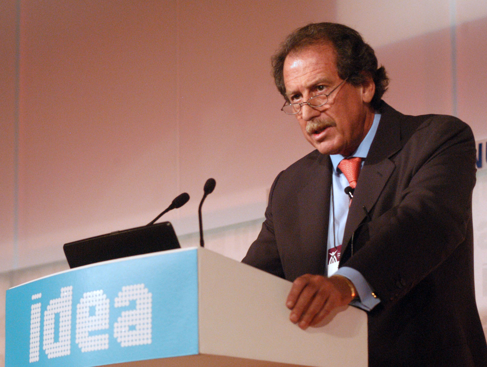 La muerte del banquero más influyente de Argentina: ¿quién era Jorge ...